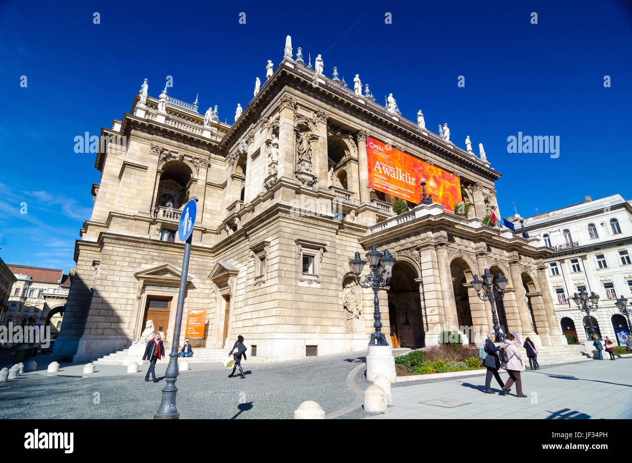 Hungarian neo renaissance architecture hi-res stock photography and ...