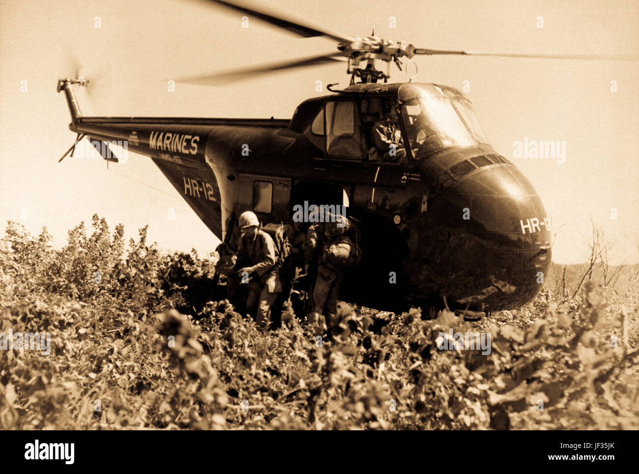 Marines first marine div reconnaissance hi-res stock photography and ...