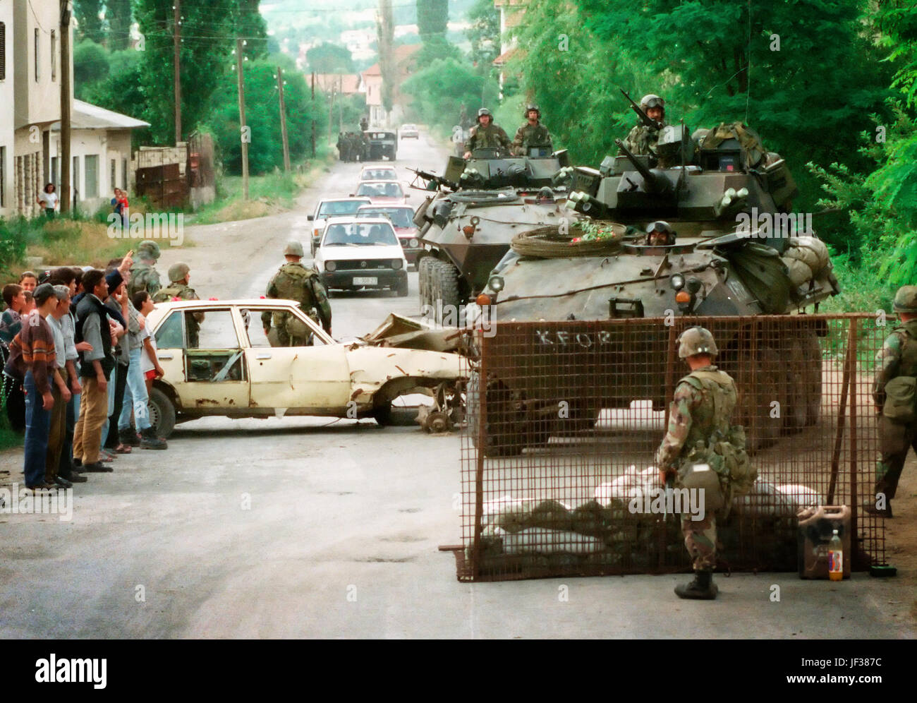 2nd light armored reconnaissance battalion hi-res stock photography and ...