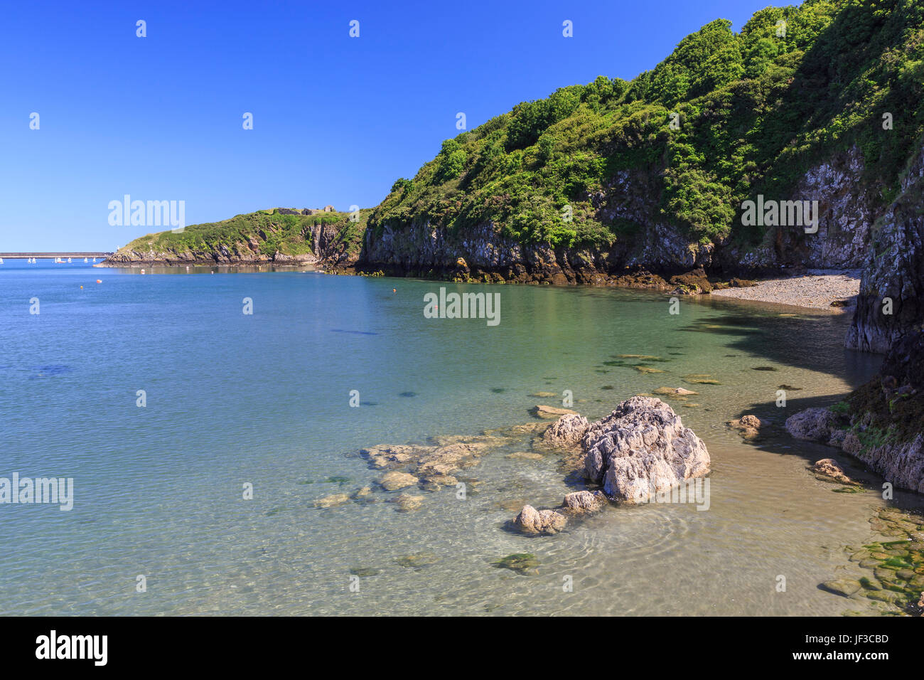 Lower fishguard hi-res stock photography and images - Alamy