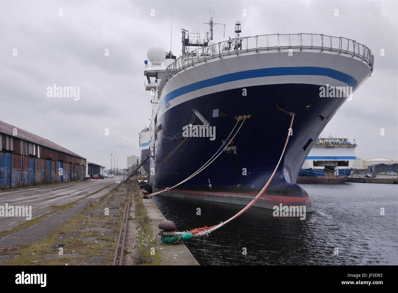 Cgg company hi-res stock photography and images - Alamy