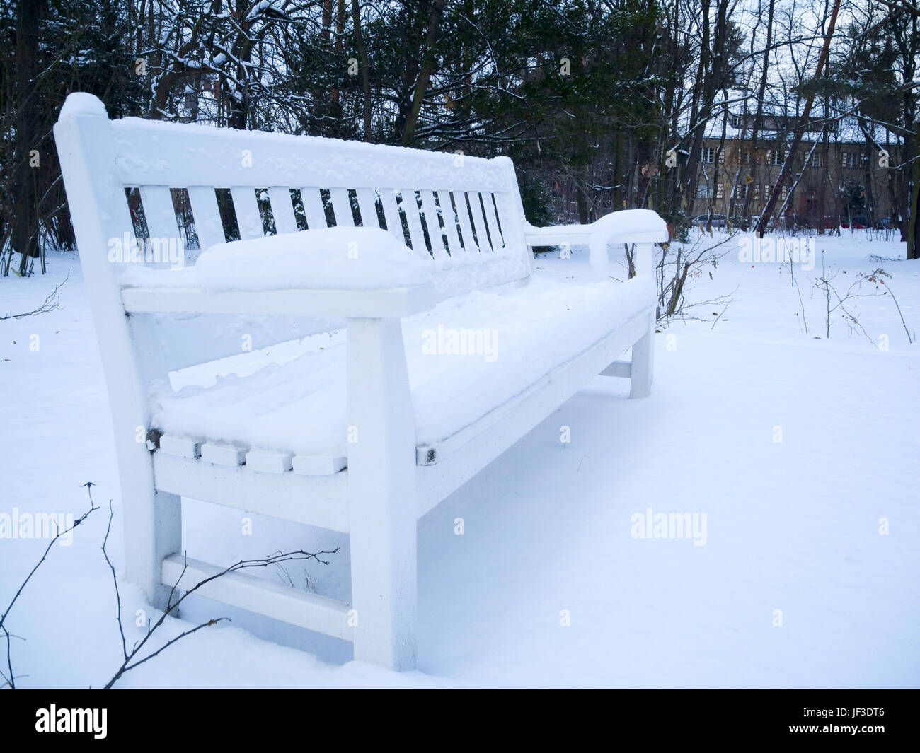 park bench with snow Stock Photo - Alamy