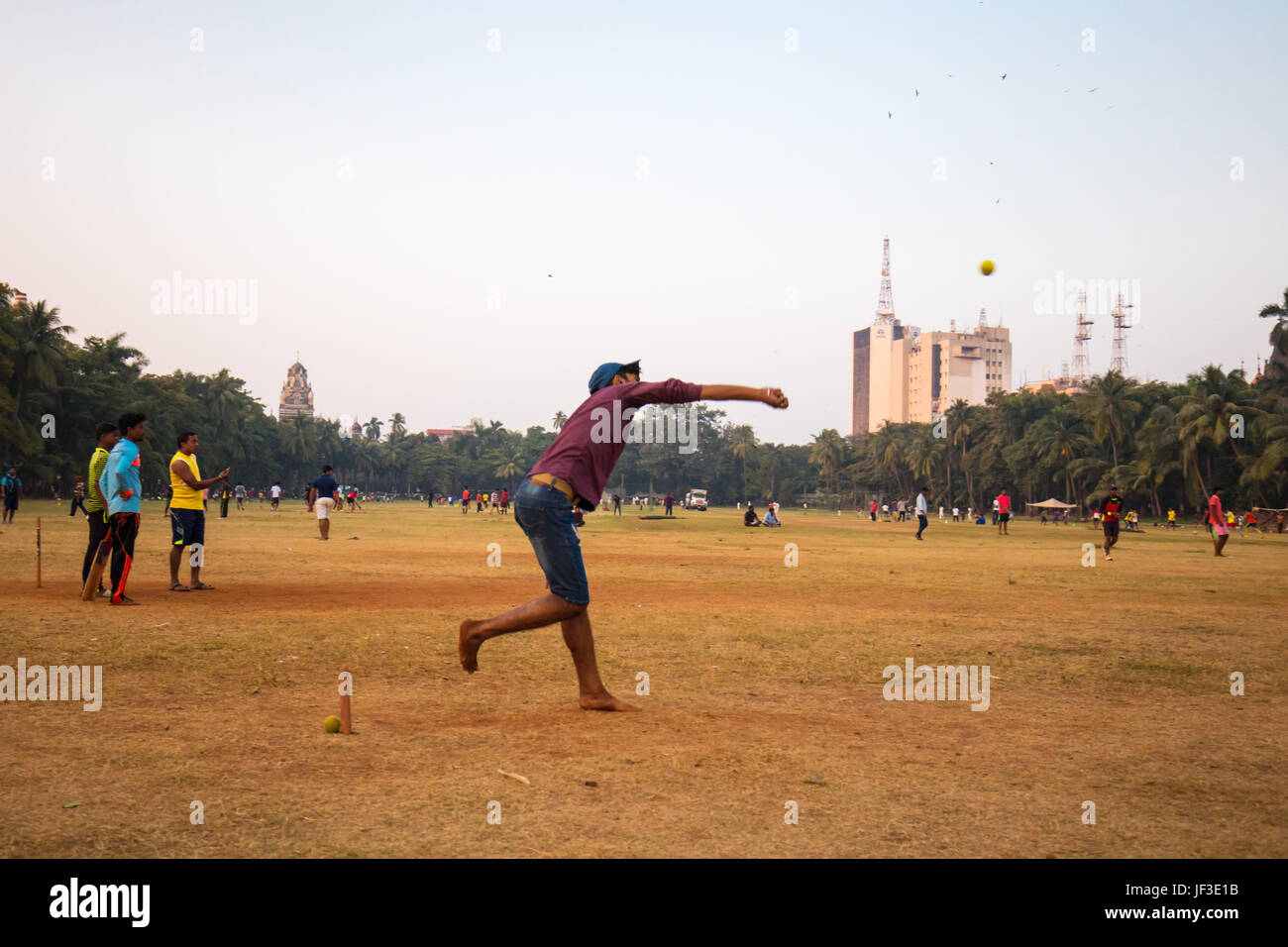 MUMBAI, INDIA - November 5 2017: Locals play cricket on the famous Oval ...