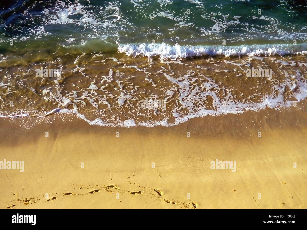 Foot print at beach hi-res stock photography and images - Alamy