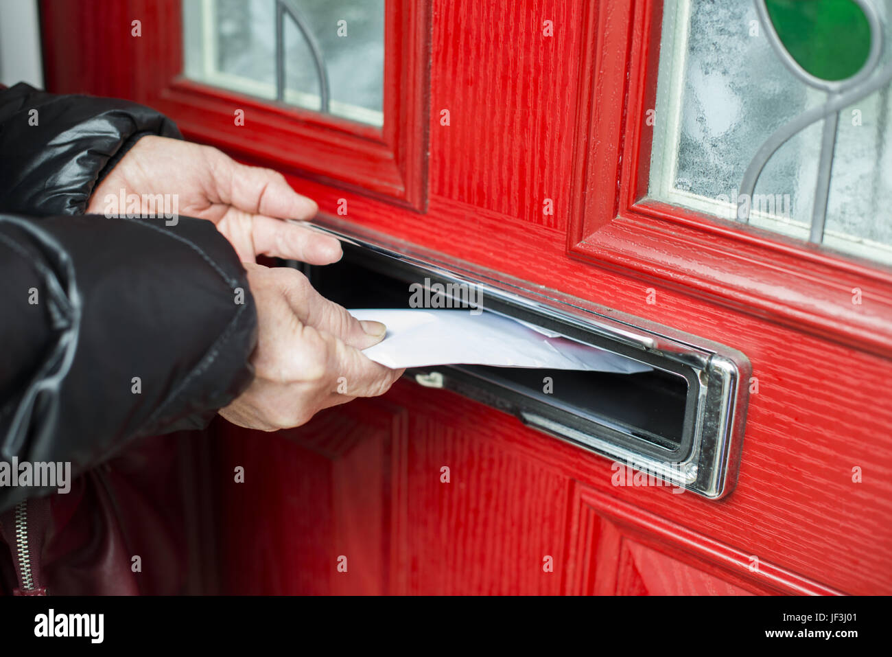 Hand posting letter hi-res stock photography and images - Alamy