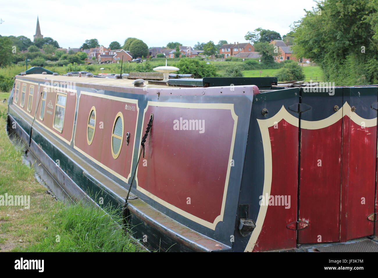 English narrow boat or barge Stock Photo - Alamy