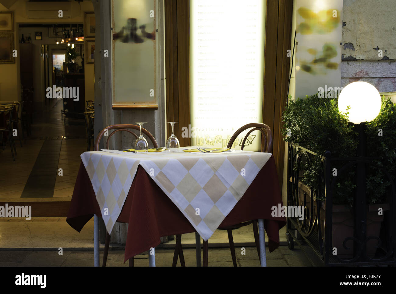 Old italian restaurant wooden tables hi-res stock photography and ...