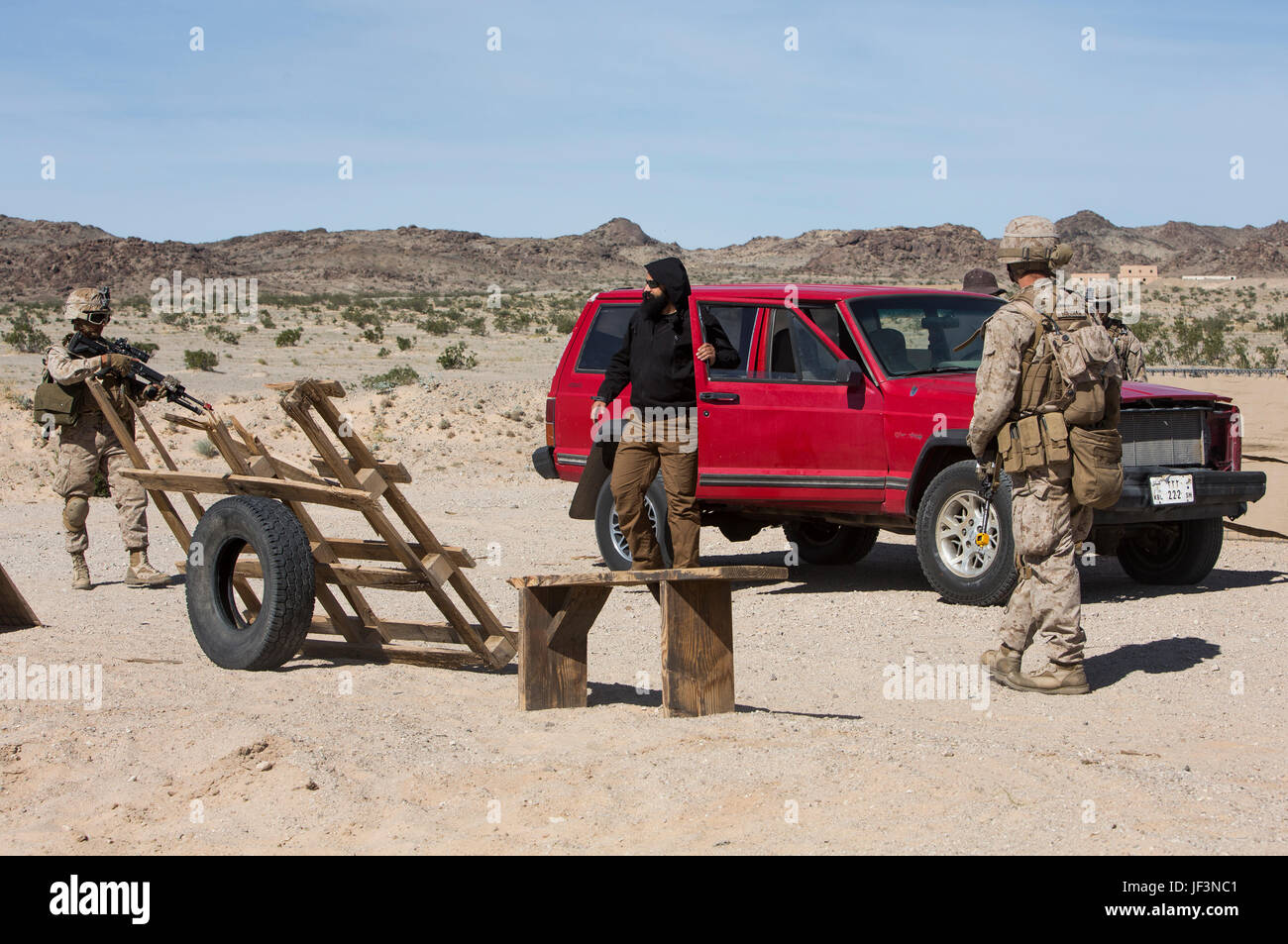 U.S. Marines with Echo Company, 2nd Battalion, 6th Marine Regiment, 2d ...