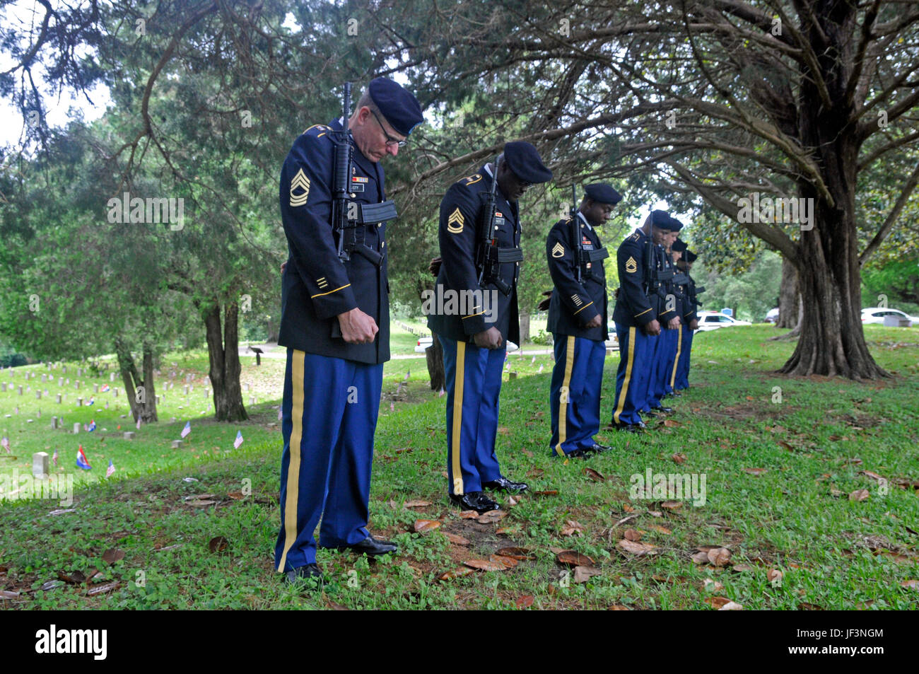 The 412th theater engineer command hi-res stock photography and images ...
