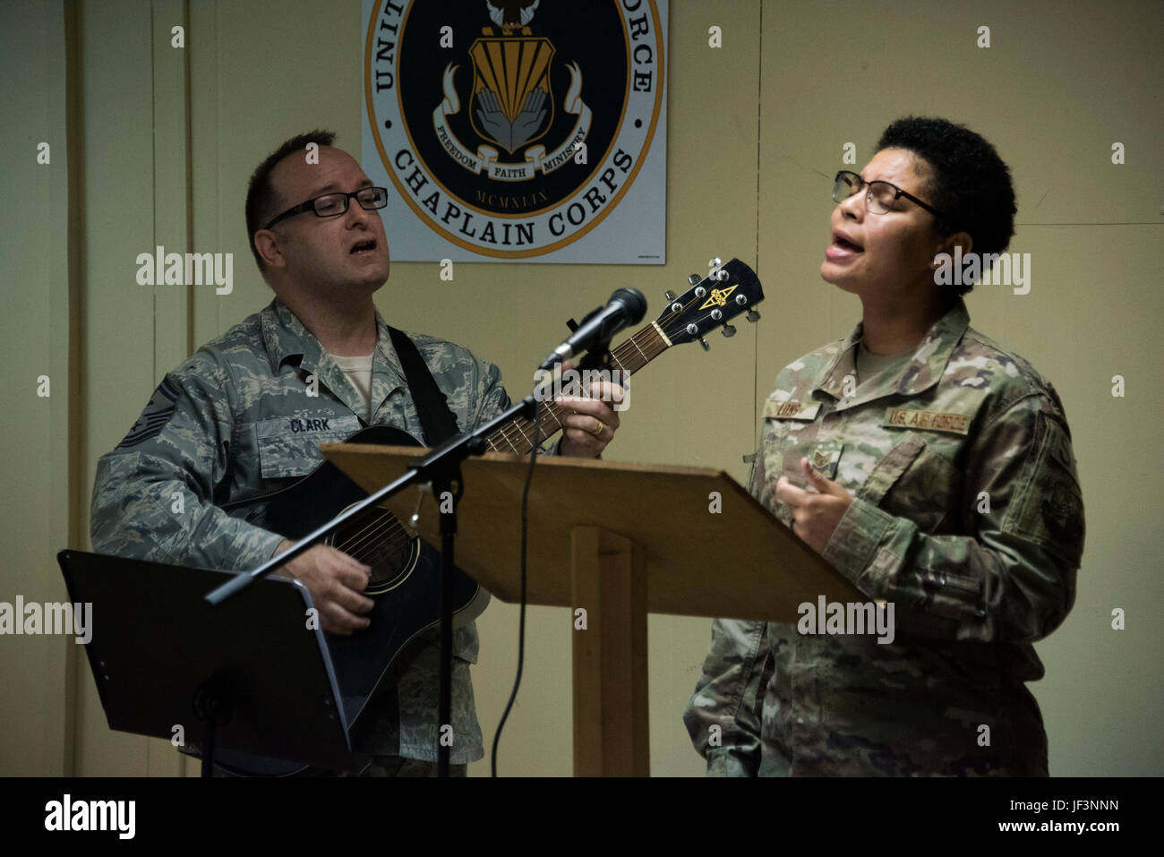 Senior Master Sgt. Robert Clark, a 386 Expeditionary Aircraft ...