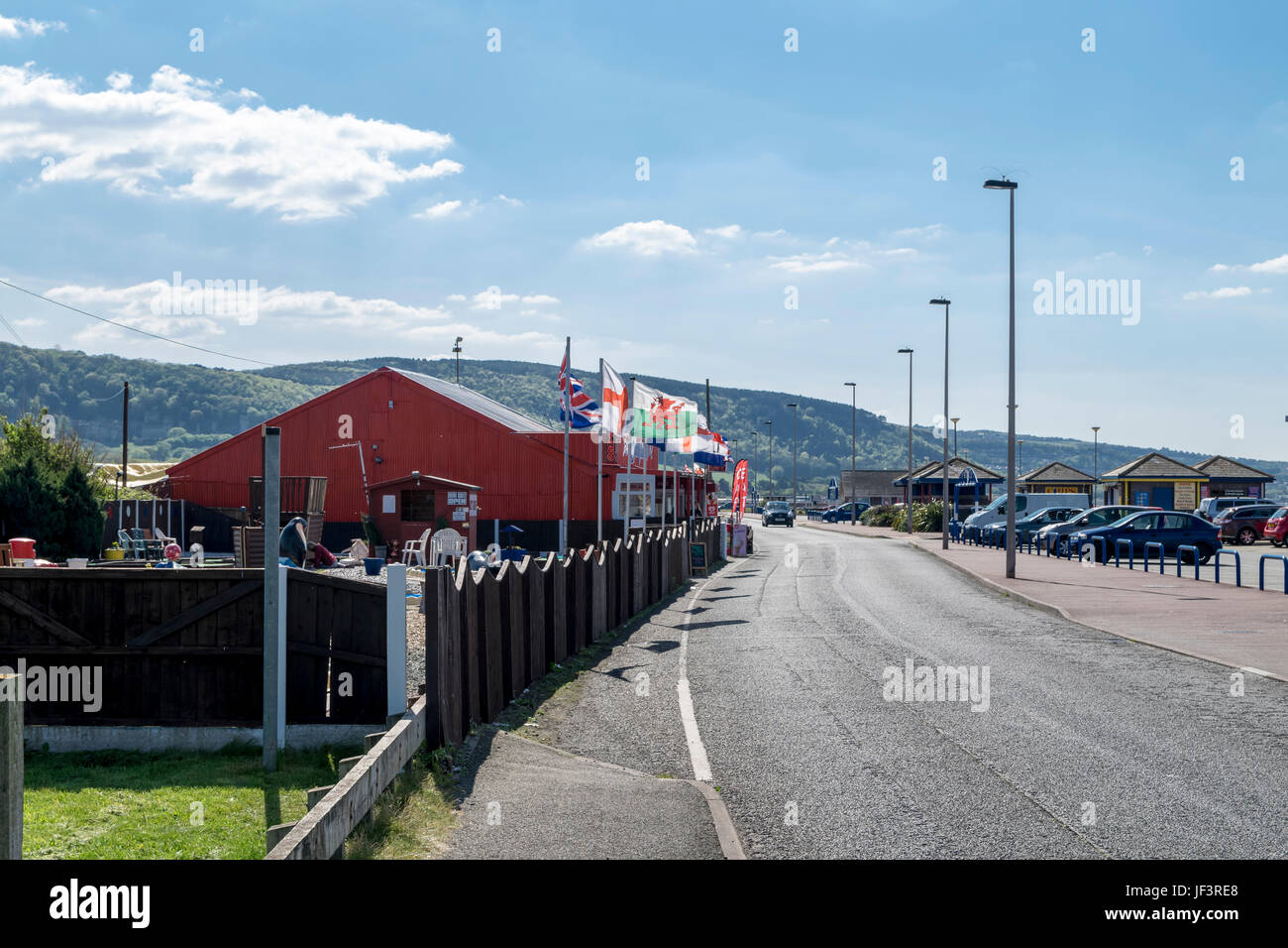 Pensarn promenade near Abergele and Pensarn railway station Stock Photo ...