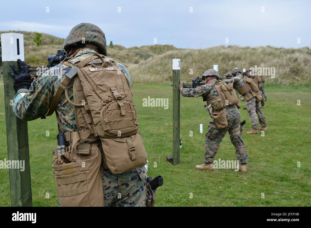 U.S. Marines with Combat Marksmanship Company, Weapons Training ...