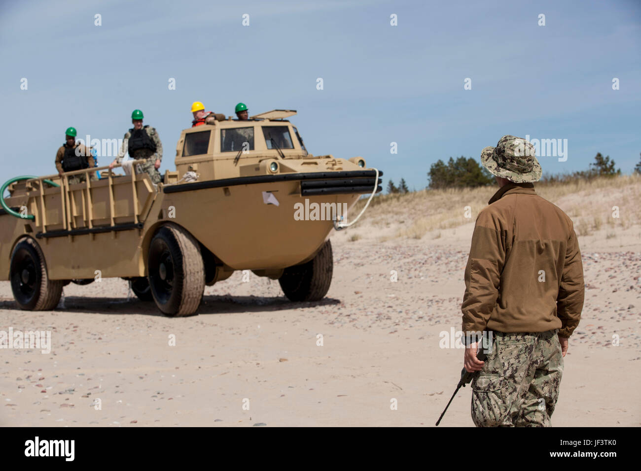 Lighter amphibious resupply cargo hi-res stock photography and images ...