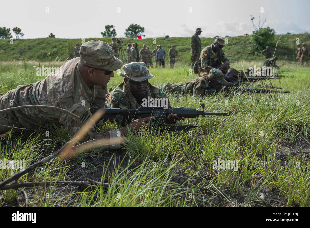 Ghana Armed Forces and U.S. Army Soldiers practice basic rifle ...