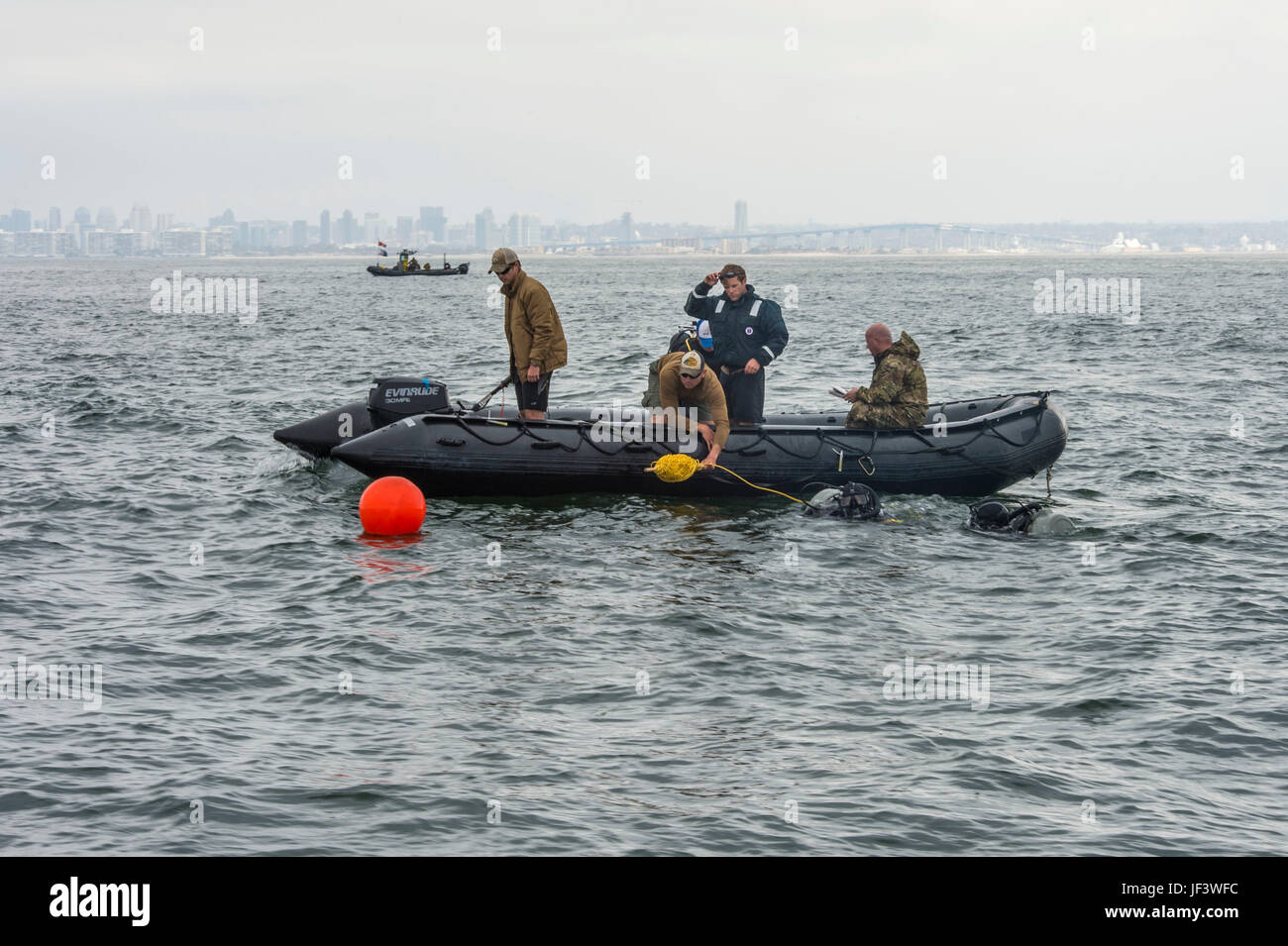 Underwater demolition training hi-res stock photography and images - Alamy