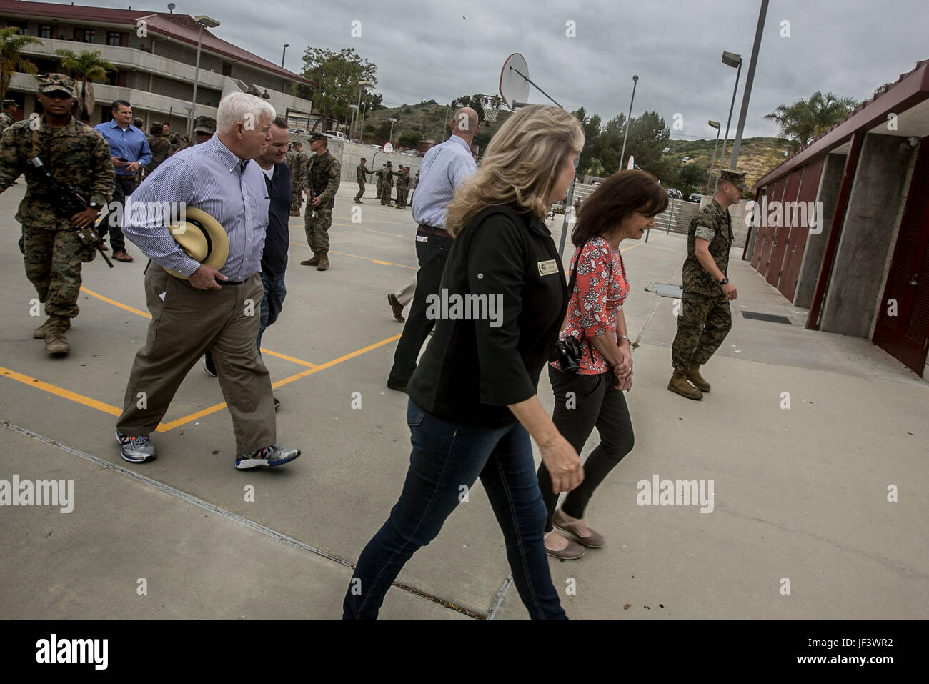 Lt col warren cook hi-res stock photography and images - Alamy