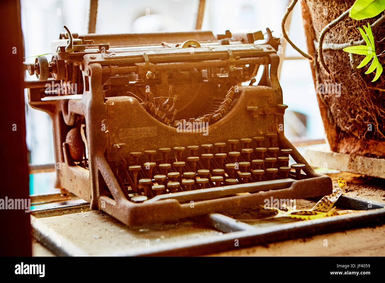 Old type writer Stock Photo - Alamy