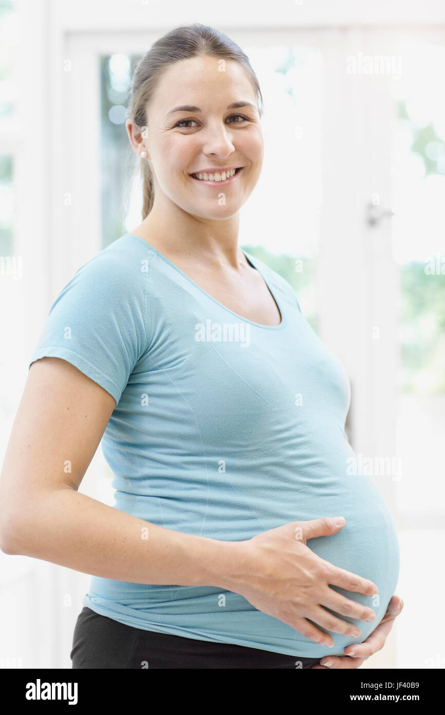 Portrait of pregnant woman Stock Photo - Alamy