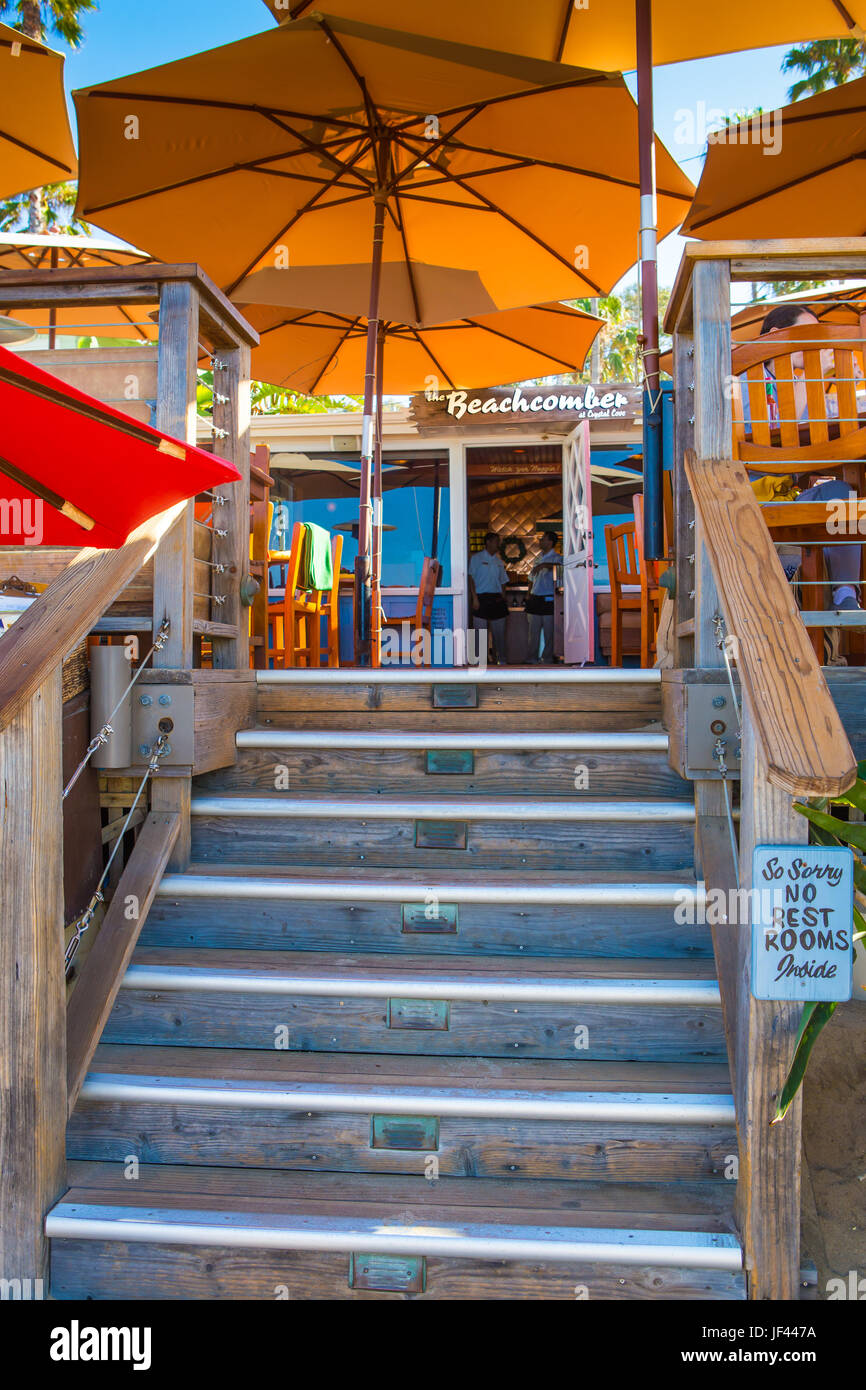 The beach entrance to The Beachcomber Restaurant at Crystal Cove State ...
