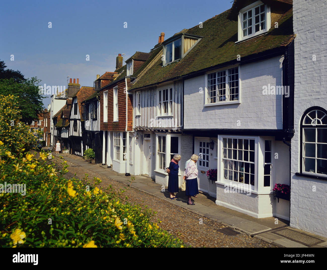 Church square rye houses hi-res stock photography and images - Alamy