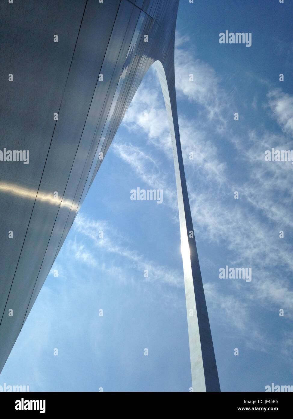 Gateway arch st louis elevator hi-res stock photography and images - Alamy