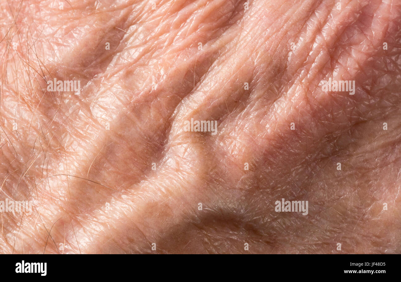 Old man back hair hi-res stock photography and images - Alamy