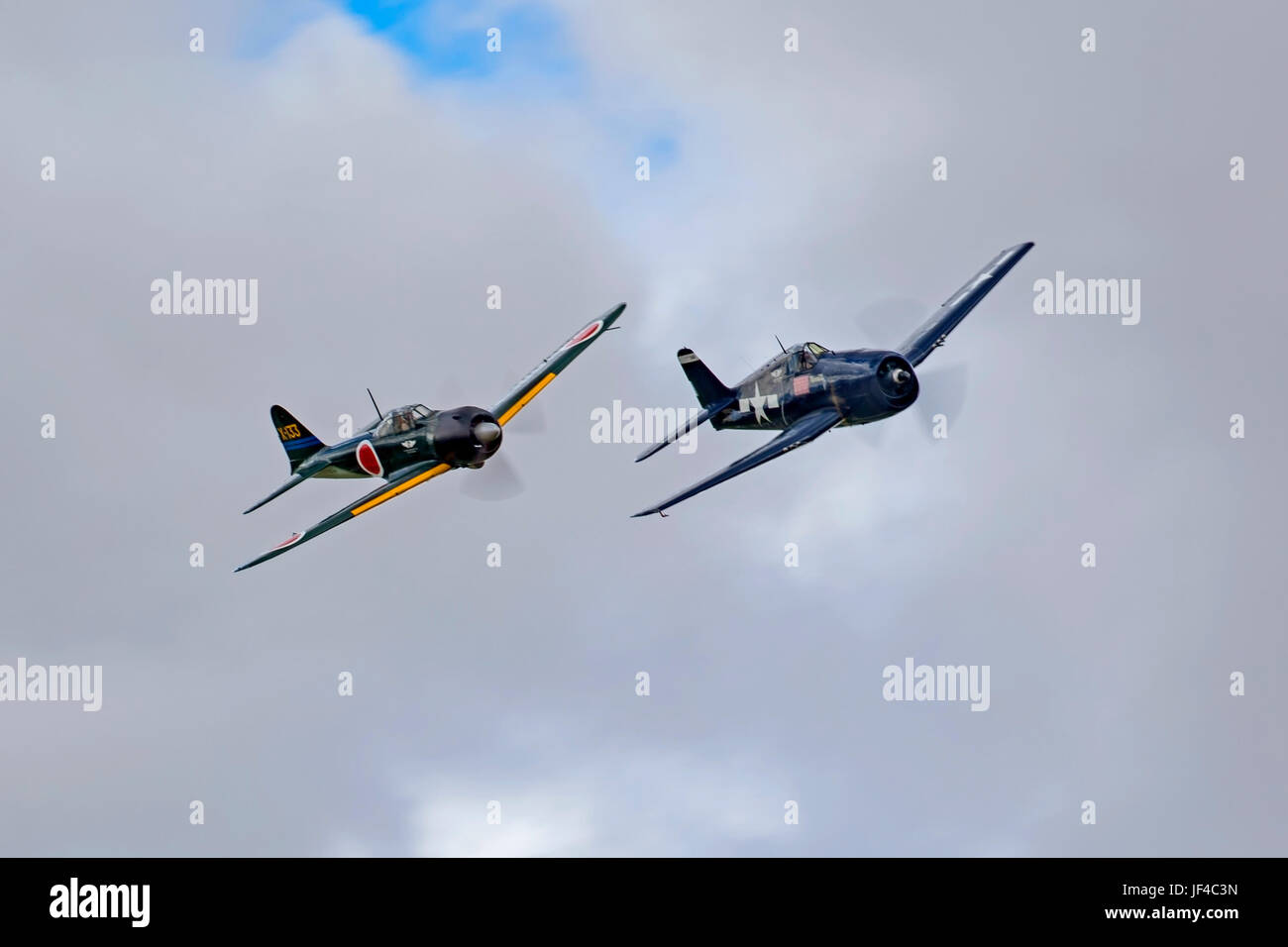 Airplanes Pearl Harbor dog fight aerial performance Stock Photo - Alamy