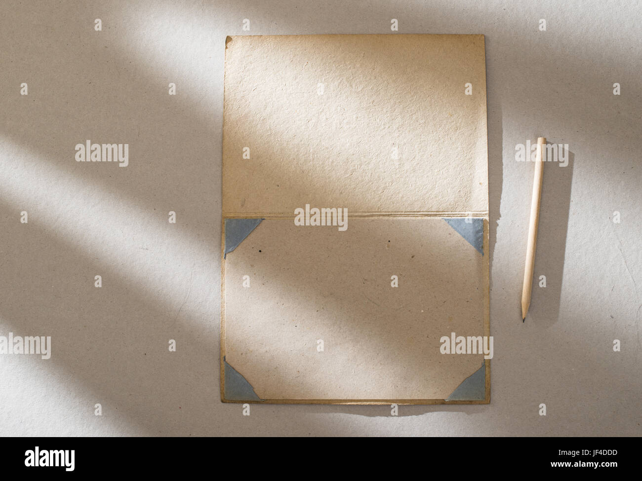 Vintage pencil and drawing paper Stock Photo - Alamy