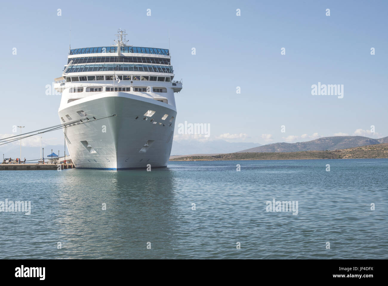Big cruise ship Stock Photo - Alamy