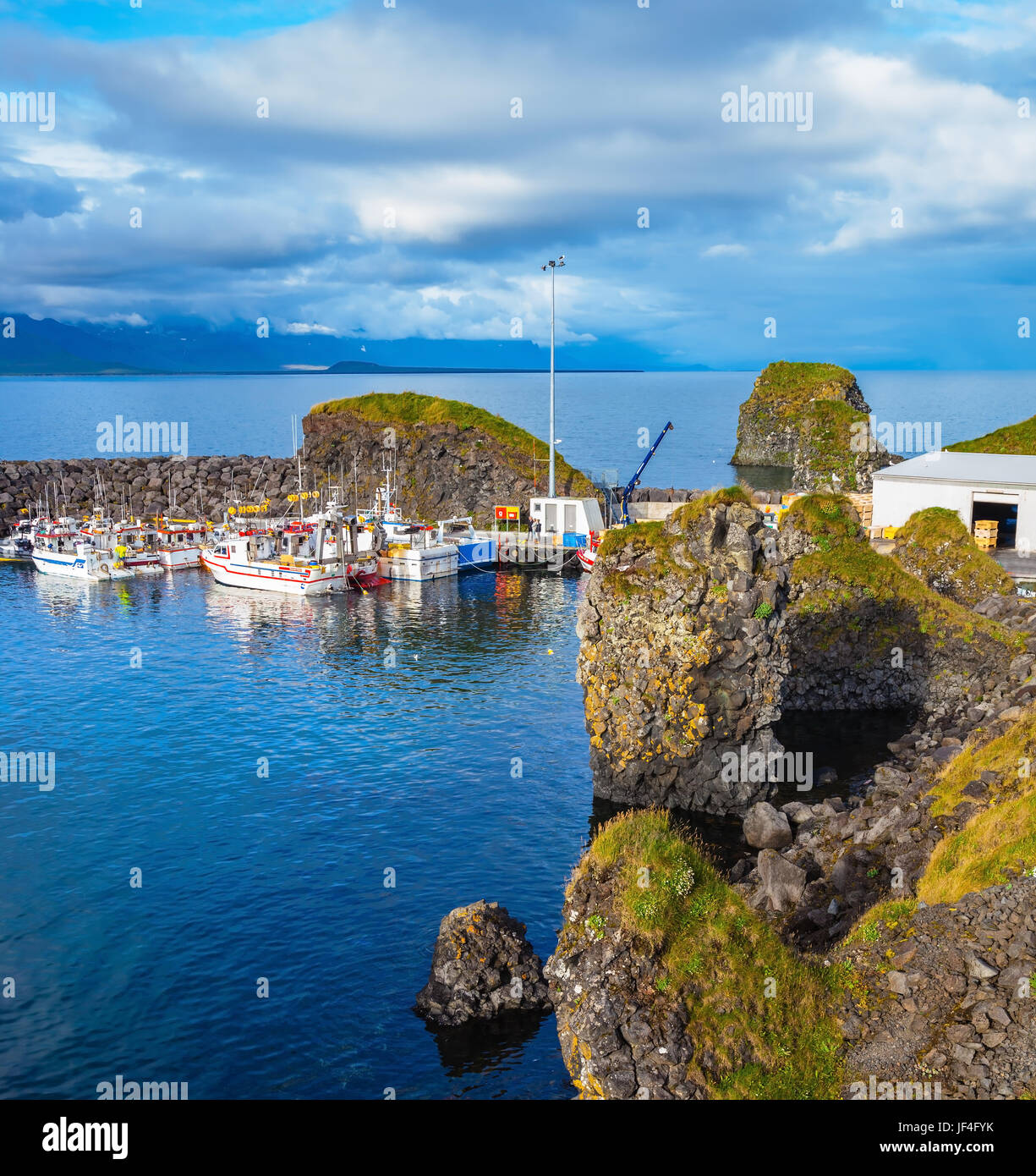 The pier village Arnastapi Stock Photo - Alamy