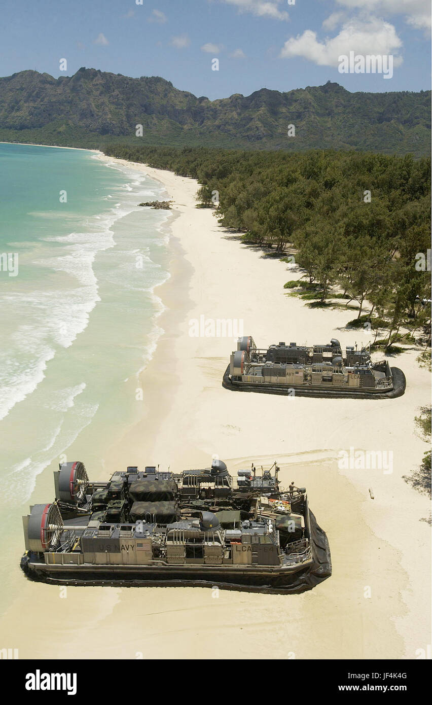 U s navy lcac vessel hi-res stock photography and images - Alamy