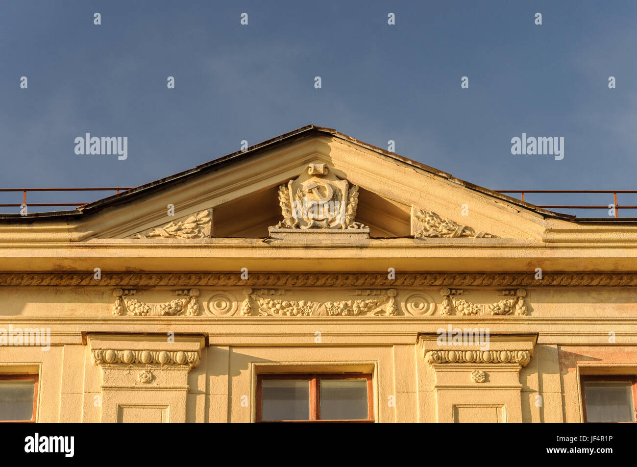 Soviet symbols hi-res stock photography and images - Alamy