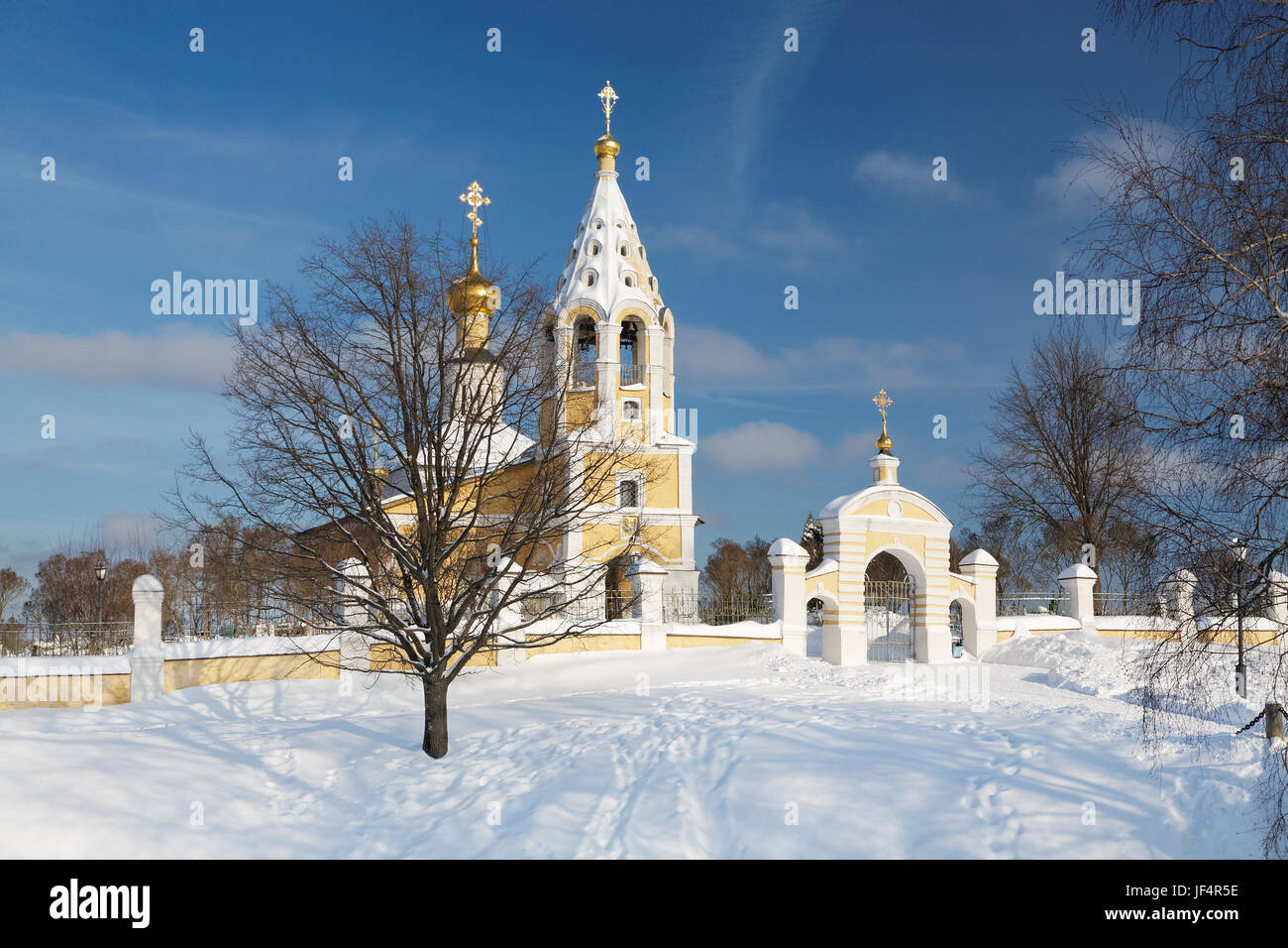 Russian orthodox church in the cold winter Stock Photo - Alamy