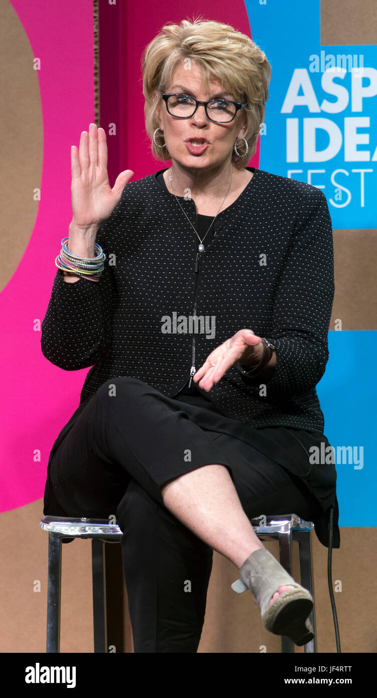 Anne finucane hi-res stock photography and images - Alamy