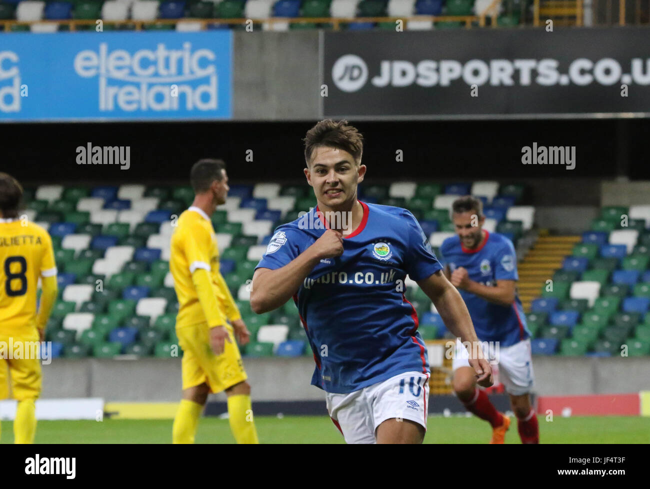 Windsor Park, Belfast, Northern Ireland. 28th June 2017. Linfield (Blue ...