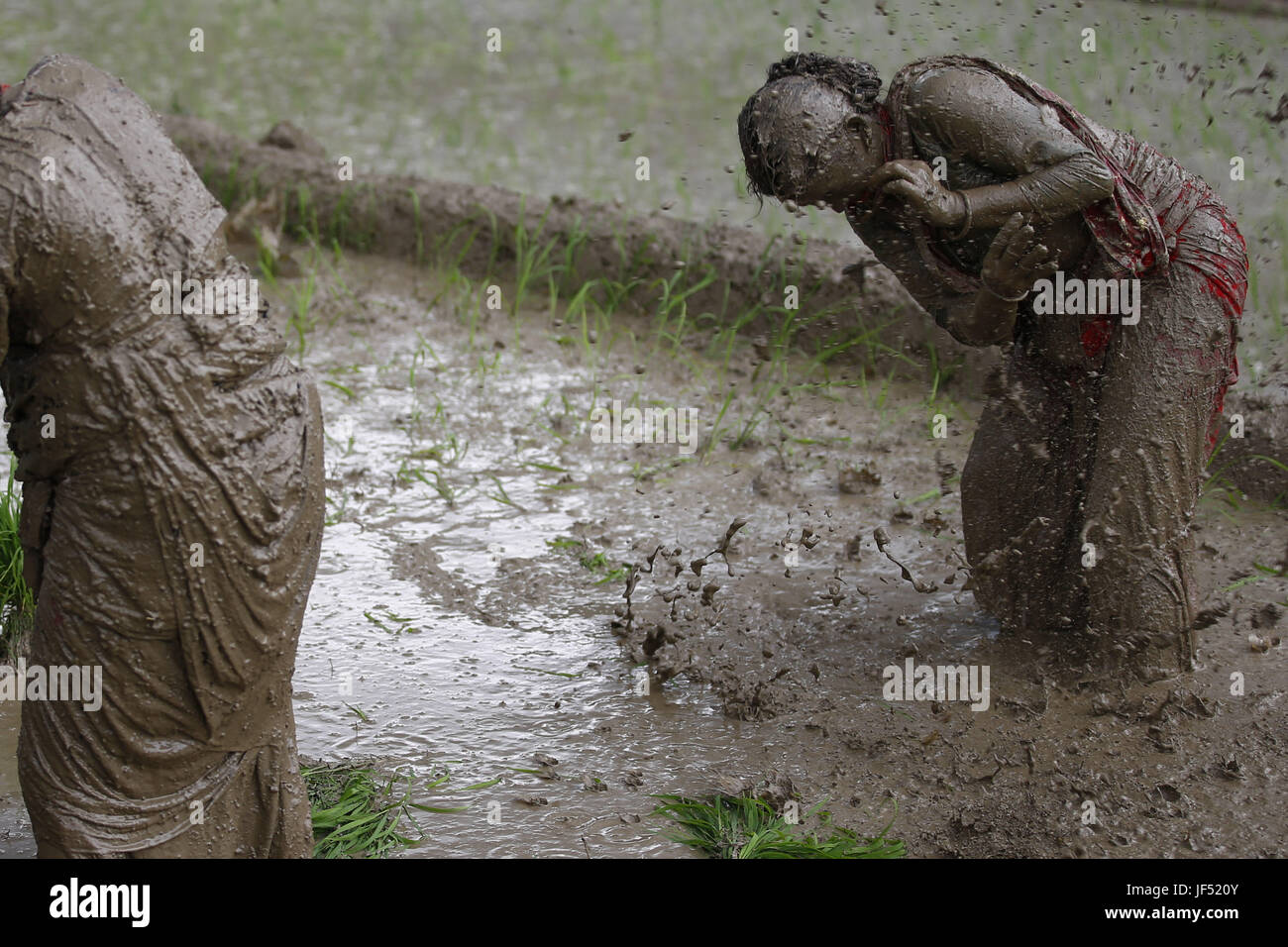 Mud splash on woman hi-res stock photography and images - Alamy