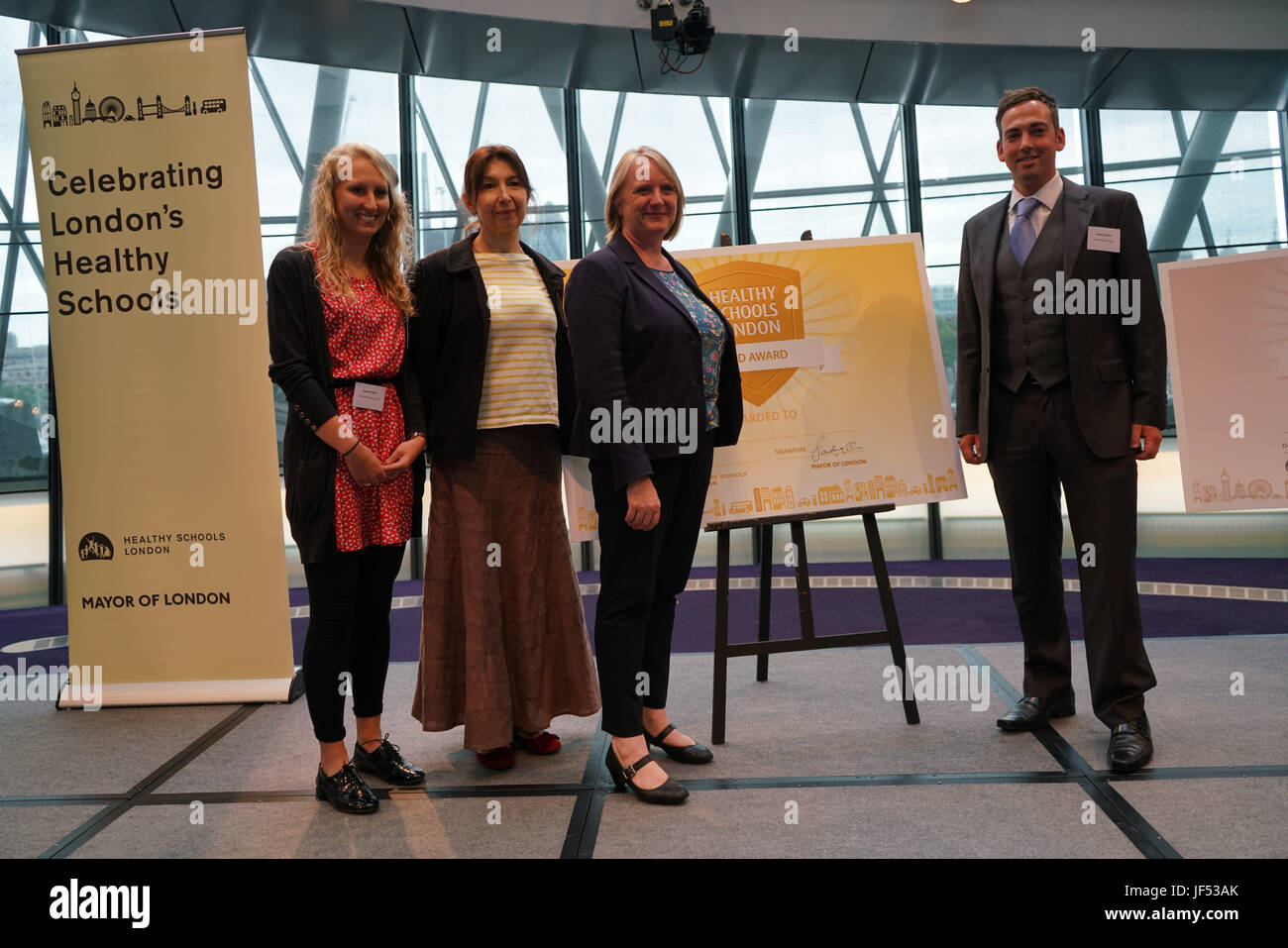 Bbc childrens tv presenters hi-res stock photography and images - Alamy