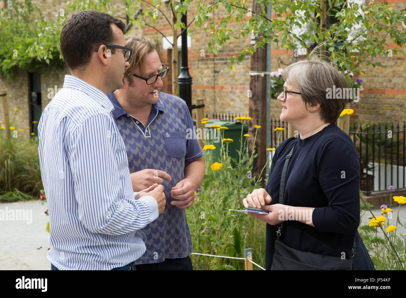 Outer london junctions hi-res stock photography and images - Alamy