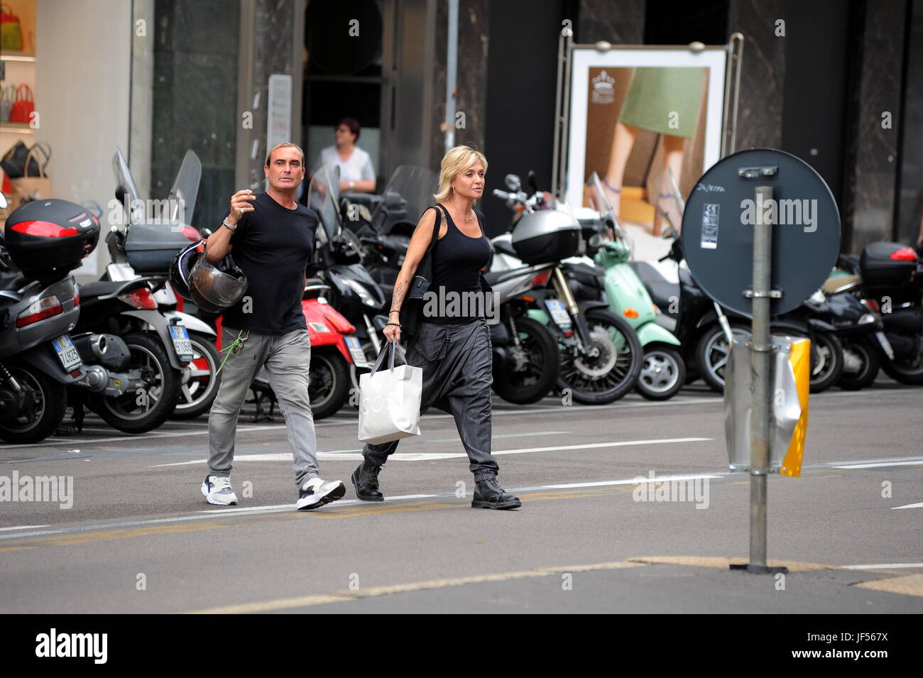 Milan, Paola Barale makes shopping in the center Paola Barale arrives ...
