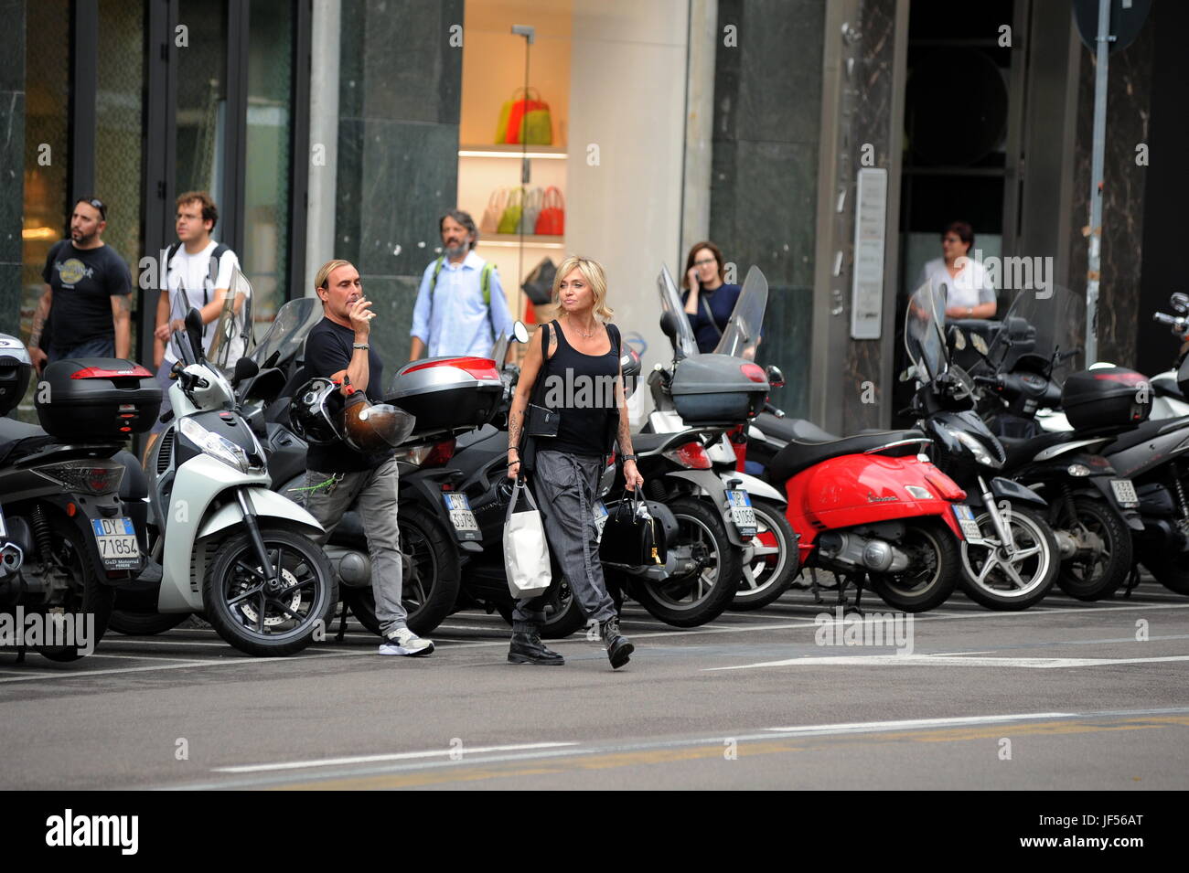 Milan, Paola Barale makes shopping in the center Paola Barale arrives ...