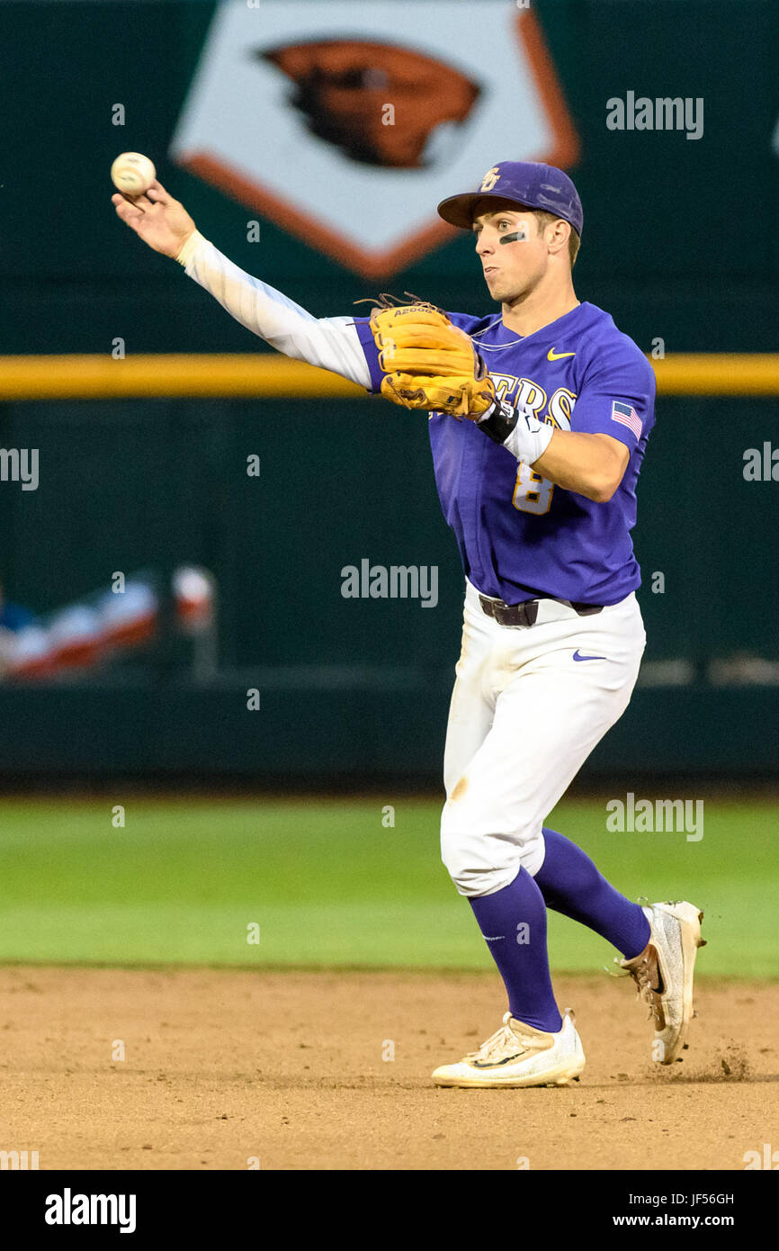 Omaha, NE USA. 27th June, 2017. LSU infielder Cole Freeman #8 in action ...