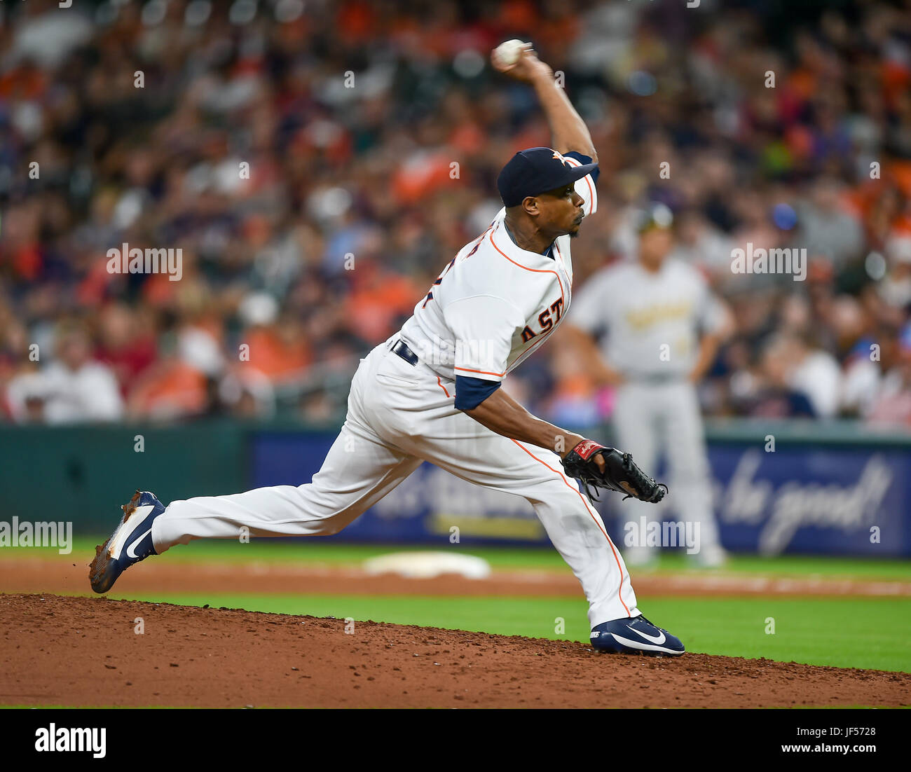June 28, 2017: Houston Astros relief pitcher Tony Sipp (29) during a ...
