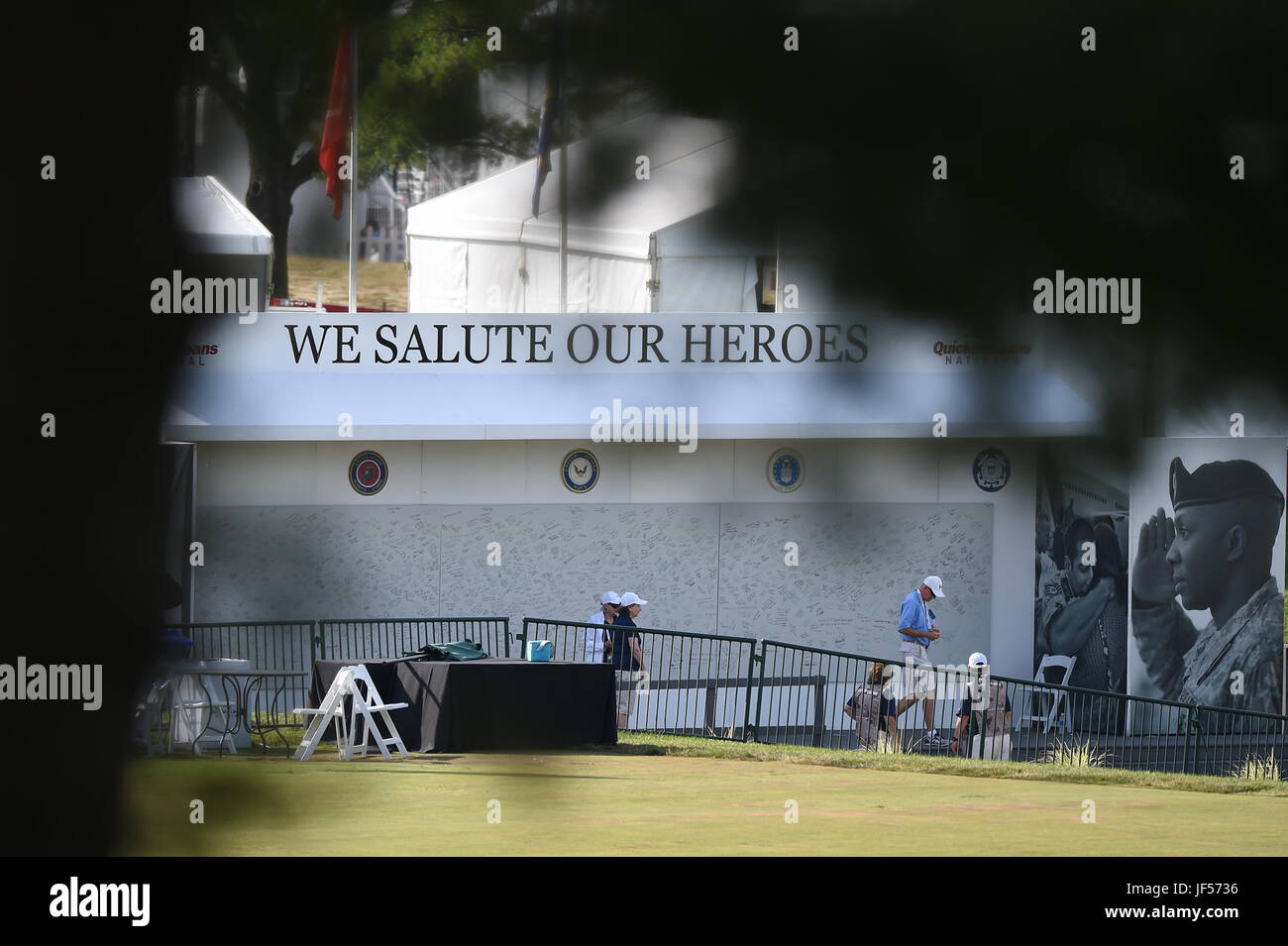 Salute To Heroes High Resolution Stock Photography and Images - Alamy