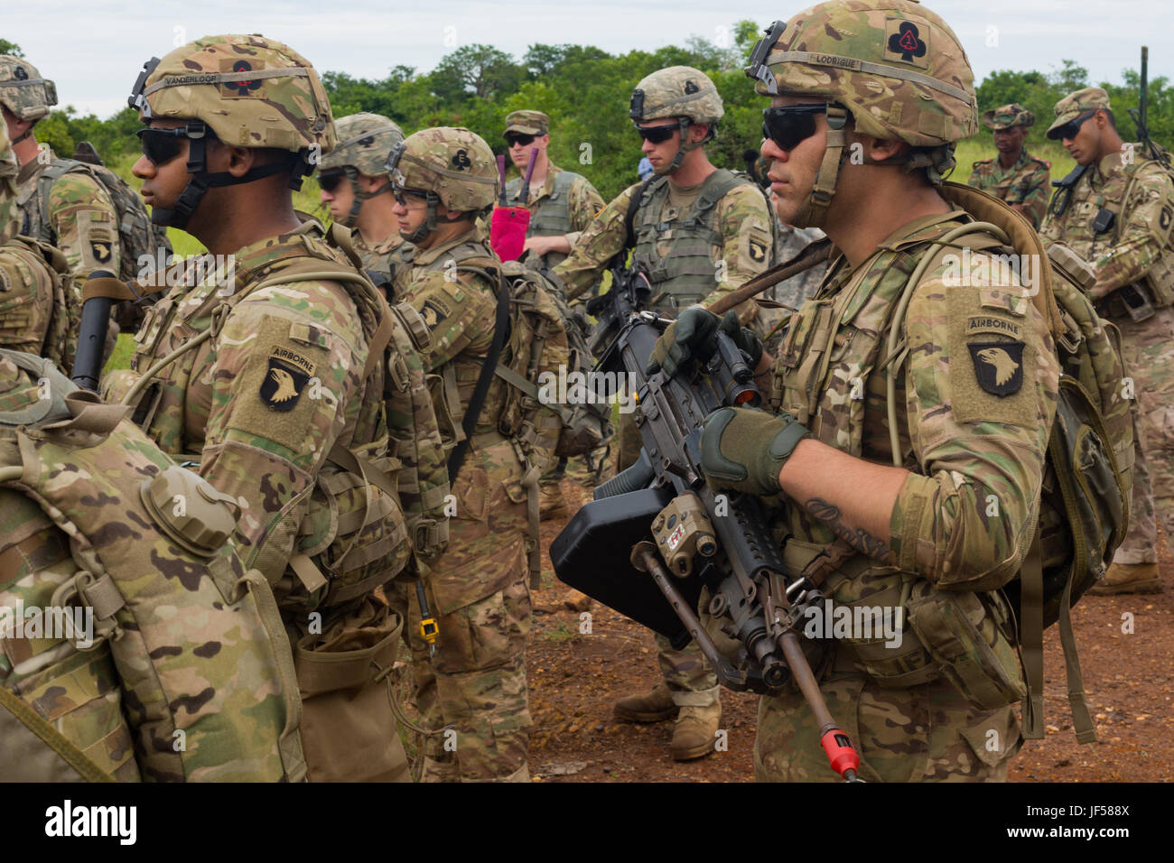 506th infantry regiment hi-res stock photography and images - Alamy