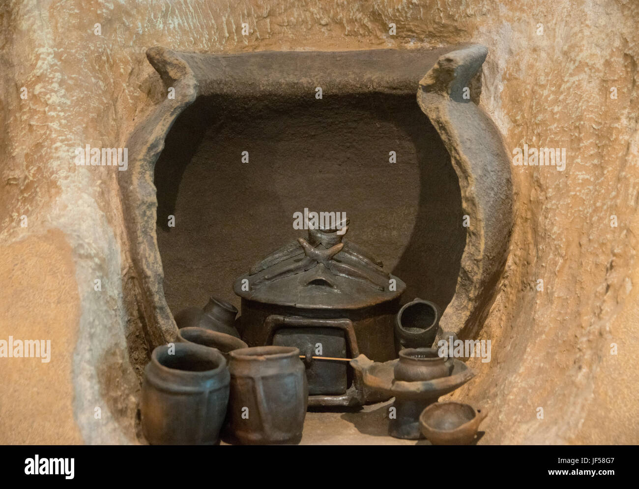 Ancient roman vase hi-res stock photography and images - Alamy