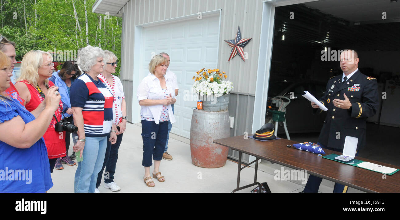 A ceremony by the 88th Regional Support Command honors World War II ...