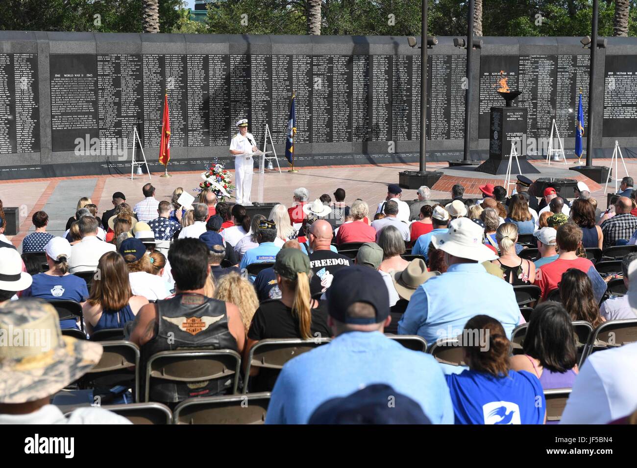 Memorial ceremony honors fallen hi-res stock photography and images - Alamy