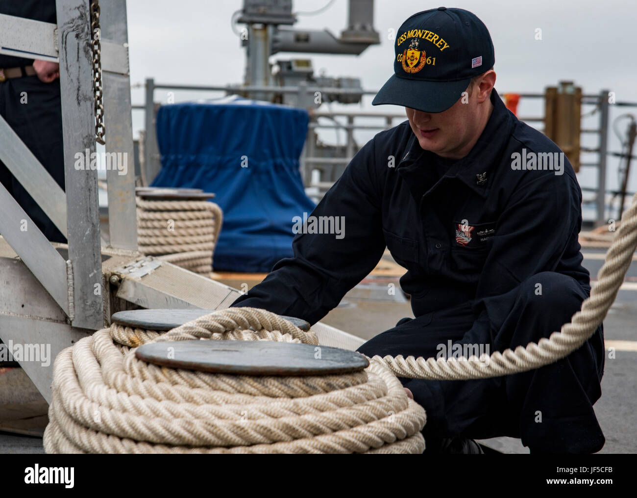 Fantail guided missile cruiser hi-res stock photography and images - Alamy