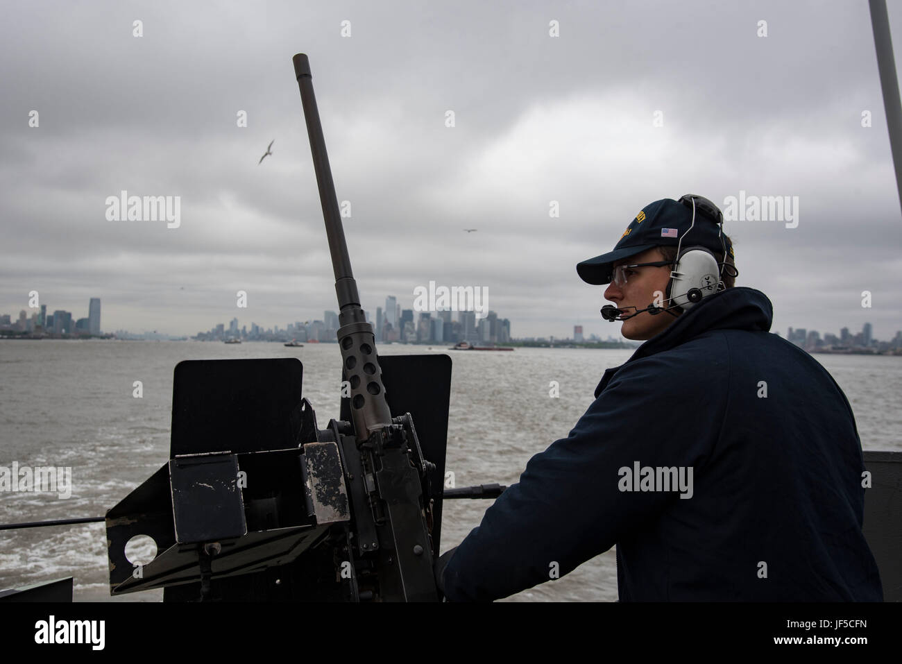 170530-N-QI061-095 NEW YORK (May 30, 2017) Gunners Mate 3rd Class ...