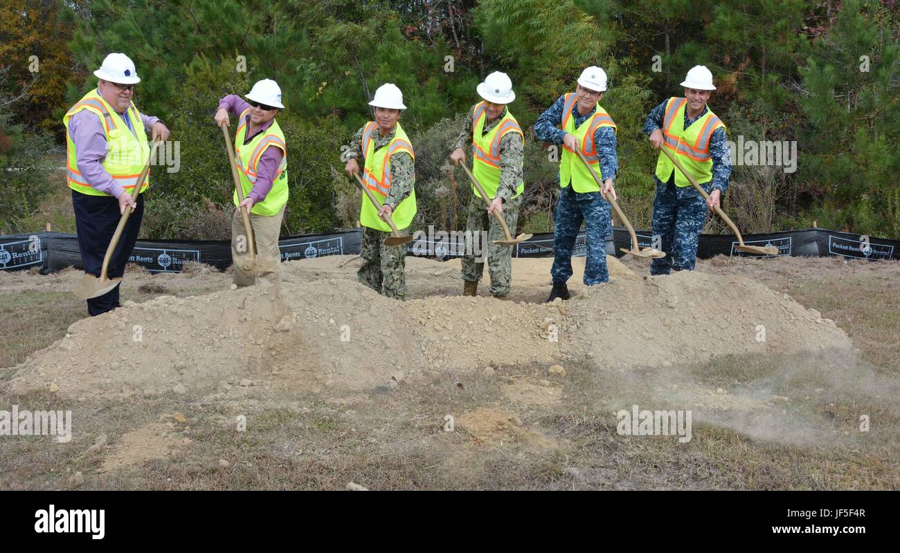 Stennis space center construction hi-res stock photography and images ...